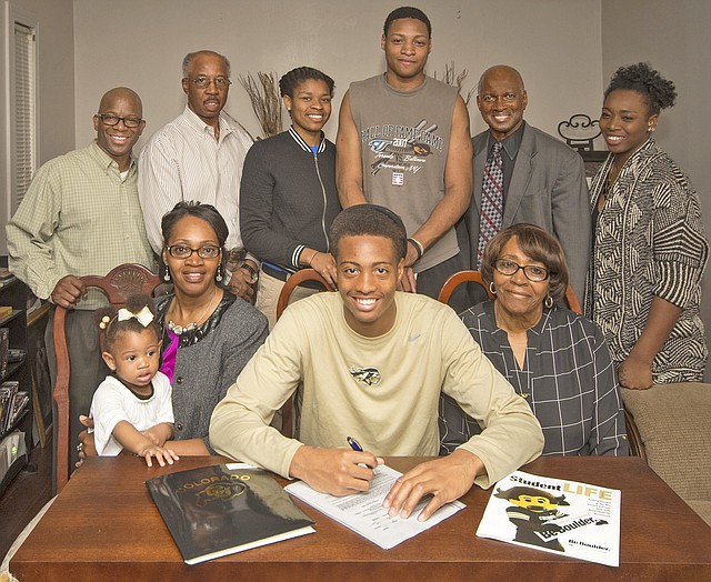 Ex-Dollarway standout Ento signs with Colorado football | Northwest ...