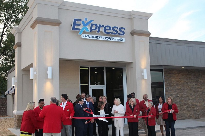 Express Employment celebrates new office with ribbon-cutting