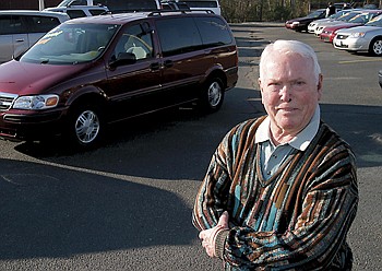 Adcox ends GM tie, runs used lot | Chattanooga Times Free Press