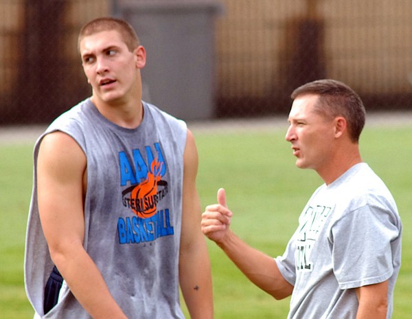 5 at 10: Aaron Douglas joins the Tide, Uggla's extension, remembering ...