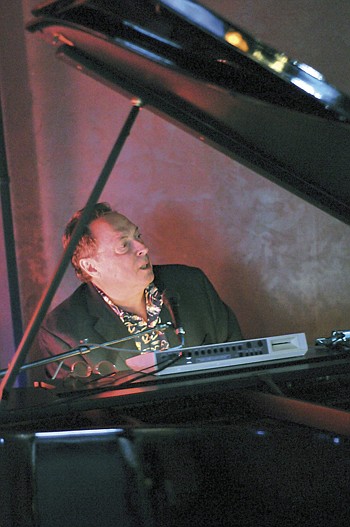 Piano man Jimmy Harris at the Palms | Chattanooga Times Free Press