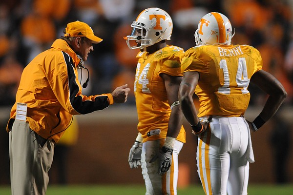 Adversity makes UT linebacker Herman Lathers stronger | Chattanooga ...