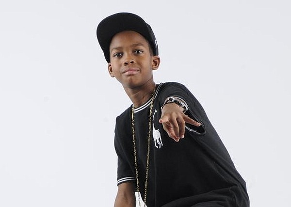 Preteen rapper Lil Derrick shares positive message from behind the mike ...
