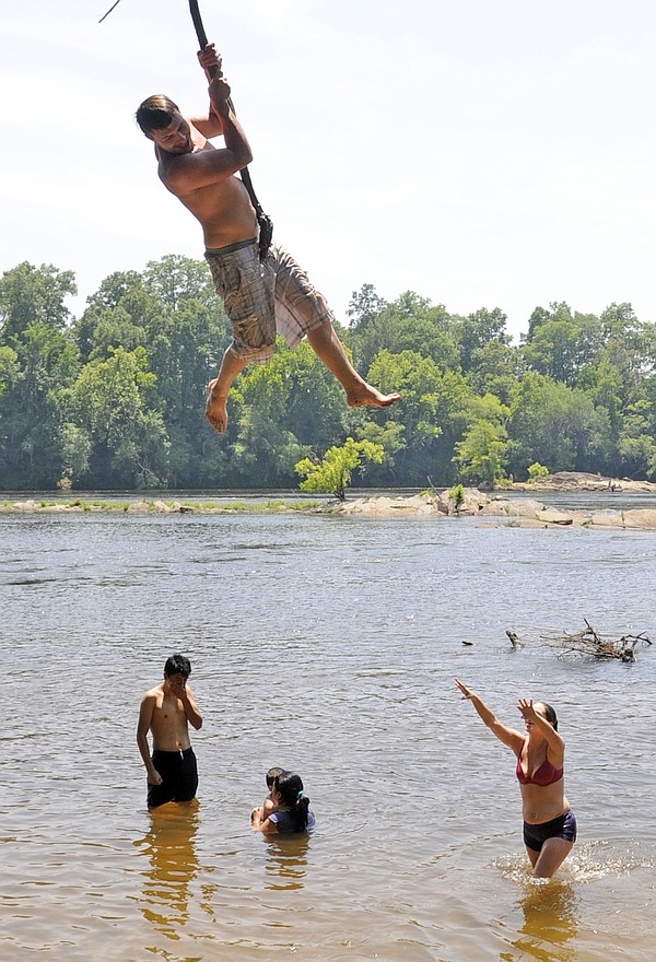 Coosa River named to Georgia's 'Dirty Dozen' list of polluted rivers ...