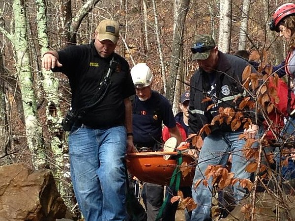 Man in critical condition after 15-foot fall from bluff | Chattanooga ...