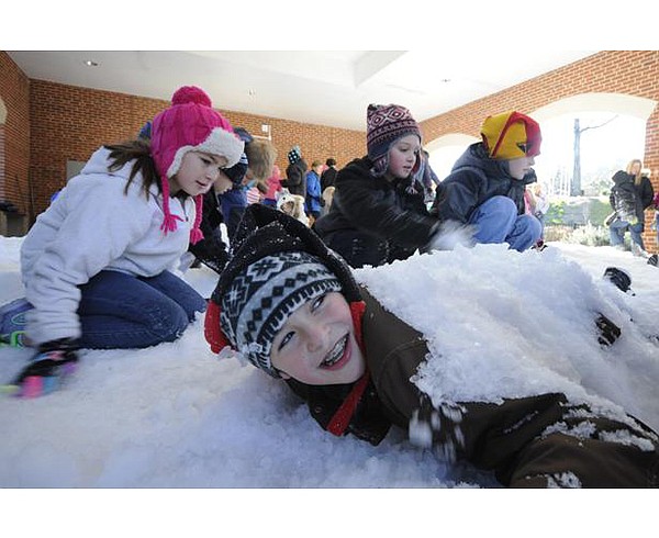 Let it snow: Bright School students enjoy snow day, celebrate ...