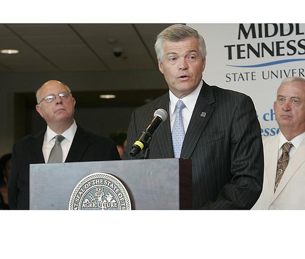 Jim Tracy raises $436,485 for fight against DesJarlais | Chattanooga ...