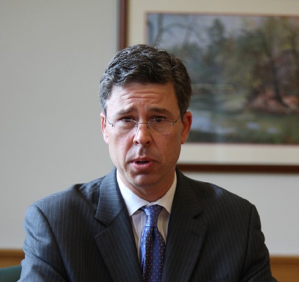 Chattanooga Mayor Andy Berke takes credit for jobs in works before his ...