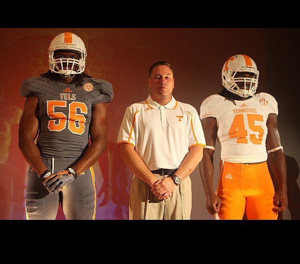 UT Vols excited by alternate gray uniforms (with video) | Chattanooga ...