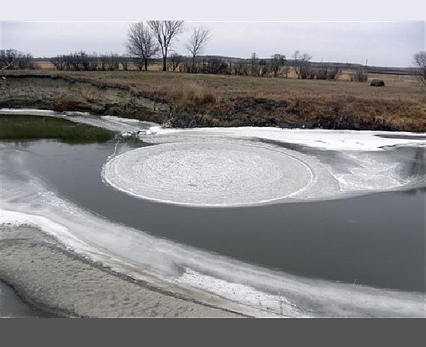 Unusual ice circle forms in North Dakota river | Chattanooga Times Free ...