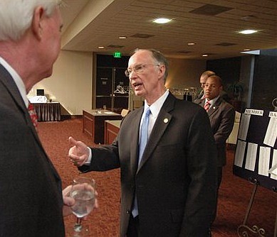 Alabama Gov. Robert Bentley: $50,000 in freeze damage at Tuscaloosa ...