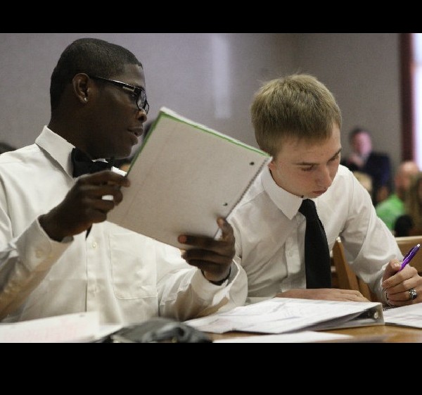 Peer pressure: Youth court has teens judging teens in Hamilton County ...
