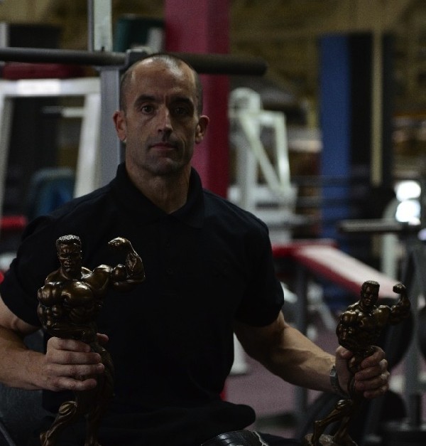 Hard Body, No Drugs: Champion bodybuilder achieves goals without ...