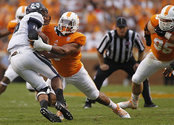 UT Vols defensive end Derek Barnett 'all right' in debut, wants to ...