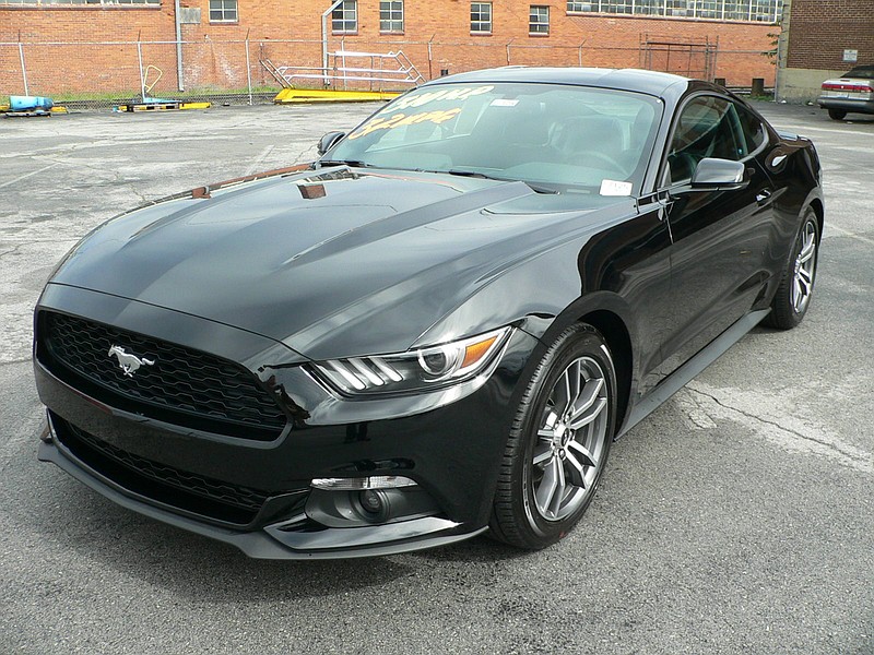 Test Drive: Ford ponies up for new-look Mustang | Chattanooga Times ...