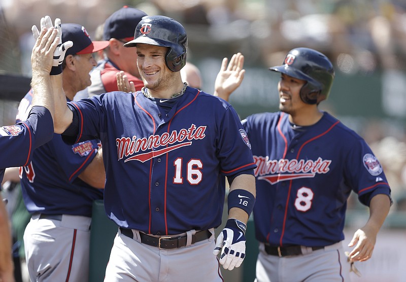 Royals get Willingham from Twins for minor leaguer | Chattanooga Times ...