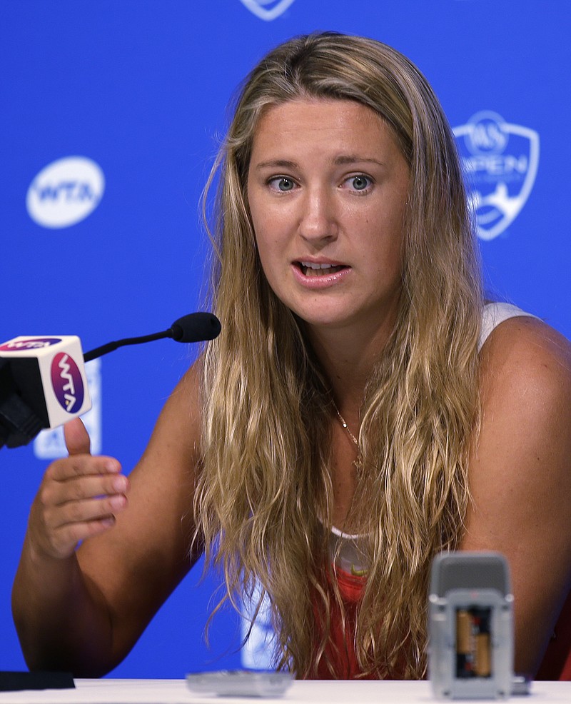 Azarenka out of Cincinnati event with knee injury | Chattanooga Times ...