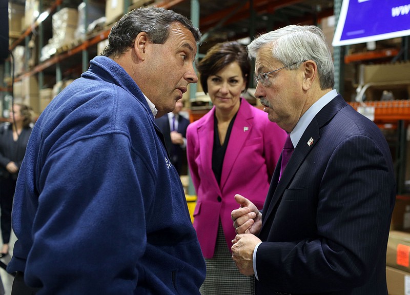 Christie hopes for 'big, fat blowout' for Branstad | Chattanooga Times ...