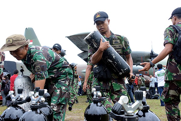 Tail of missing AirAsia plane discovered in Java Sea | Chattanooga ...