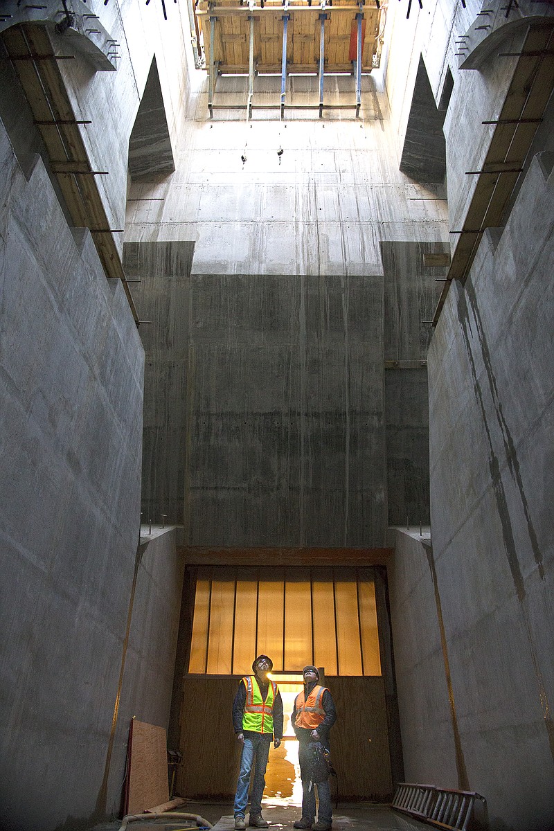 Work at Kentucky Dam lock hits milestone | Chattanooga Times Free Press