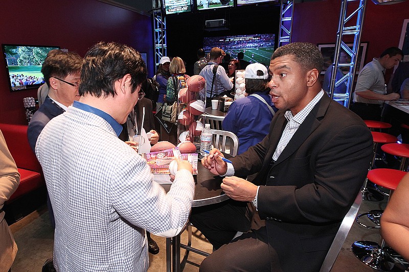 How two Chattanooga dudes got a beer with ESPN 'SportsCenter' anchors ...