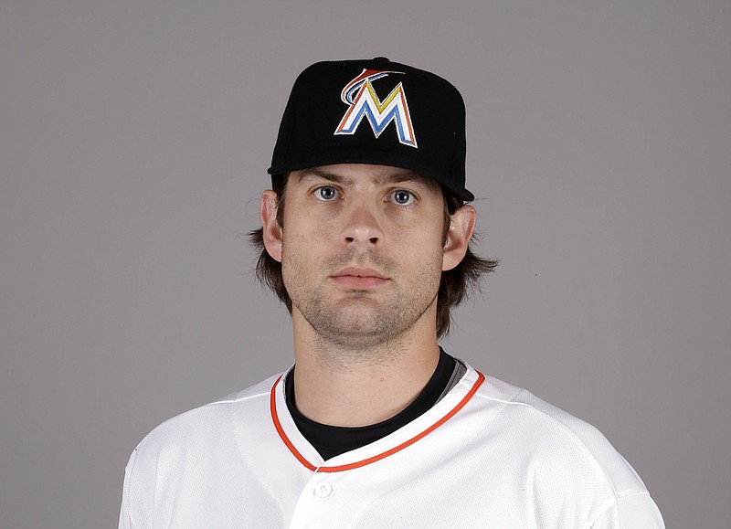 Marlins reliever Aaron Crow needs Tommy John surgery | Chattanooga ...