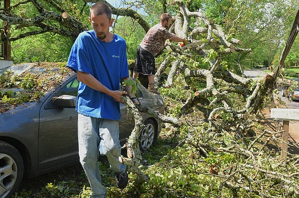 Weekend storms, tornadoes cause damage in Chattanooga region ...