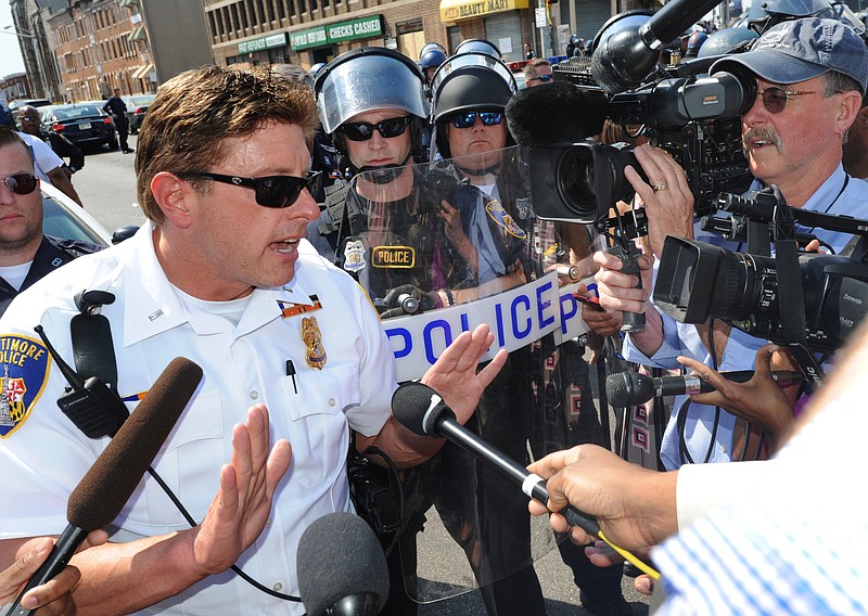 Fox anchor: Report of police shooting was in error | Chattanooga Times ...