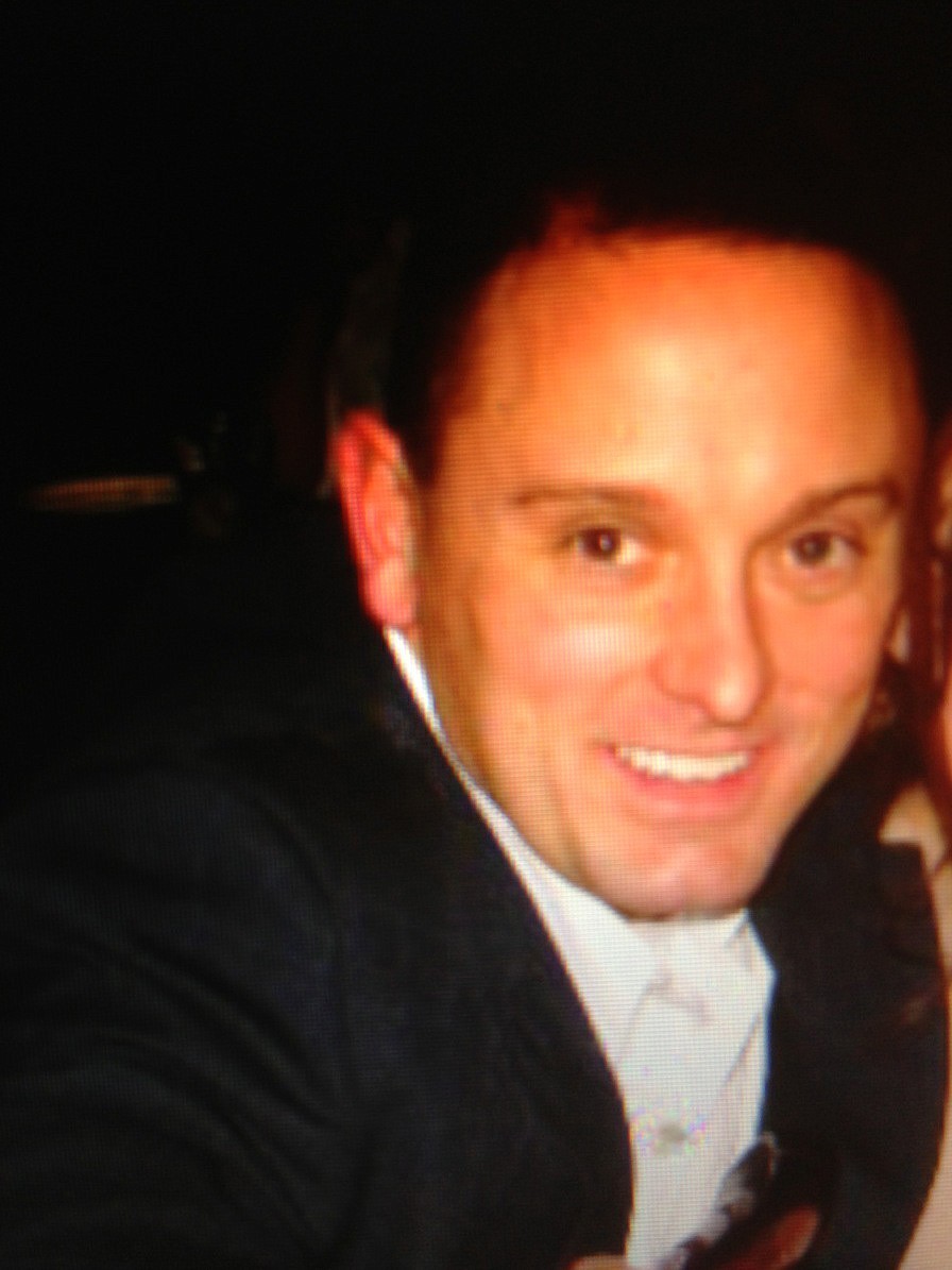 FBI agent receives probation for sharing confidential information ...