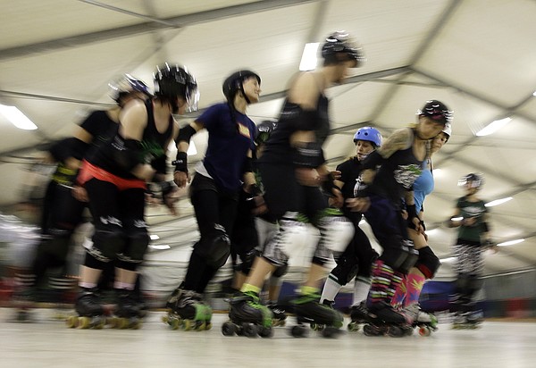 AP PHOTOS: Women's roller derby catches on in Italy | Chattanooga Times ...
