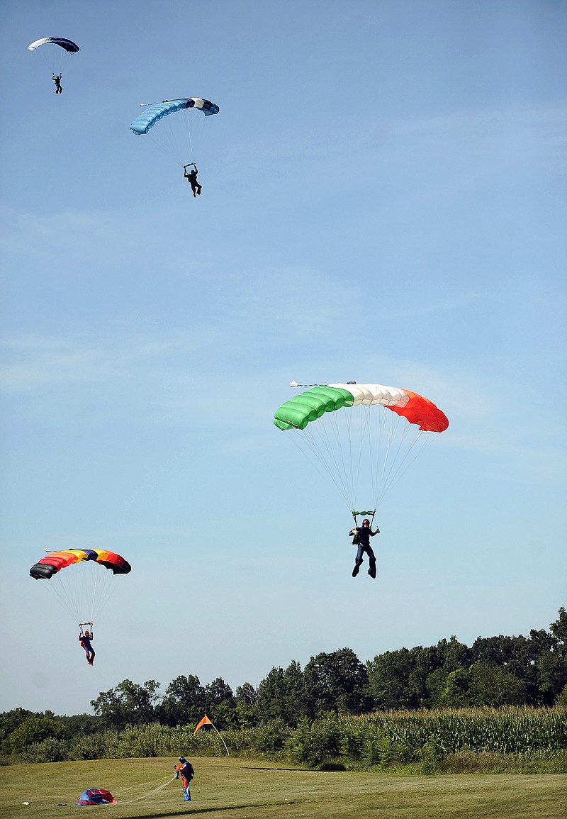 1980s 'preppy rapist' Alex Kelly now a skydiving instructor ...