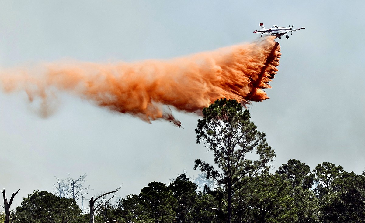 Jet tanker called in to fight against Central Texas wildfire ...