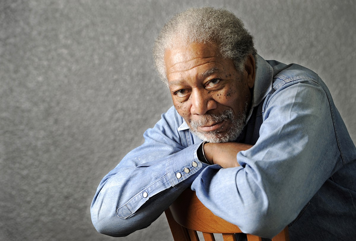 Actor Morgan Freeman unhurt after plane's unexpected landing ...