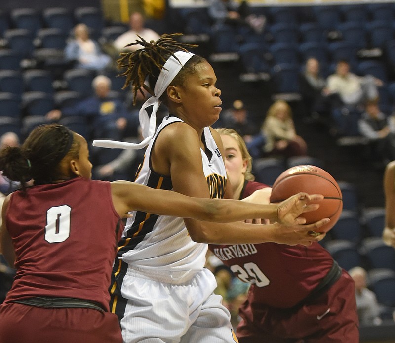 Jasmine Joyner dominant in UTC women's win at Furman | Chattanooga ...