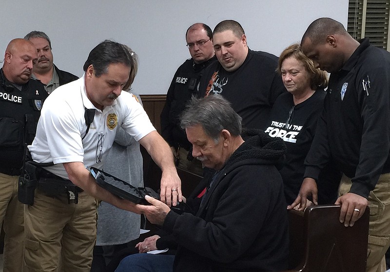 Longtime police chief honored by Jasper board | Chattanooga Times Free ...