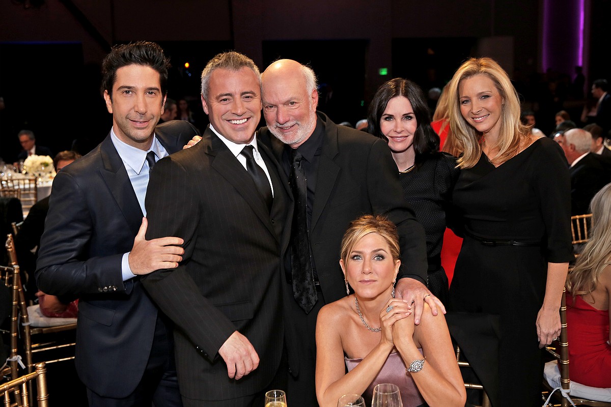 'Friends,' 'Taxi' stars toast pre-eminent sitcom director | Chattanooga ...