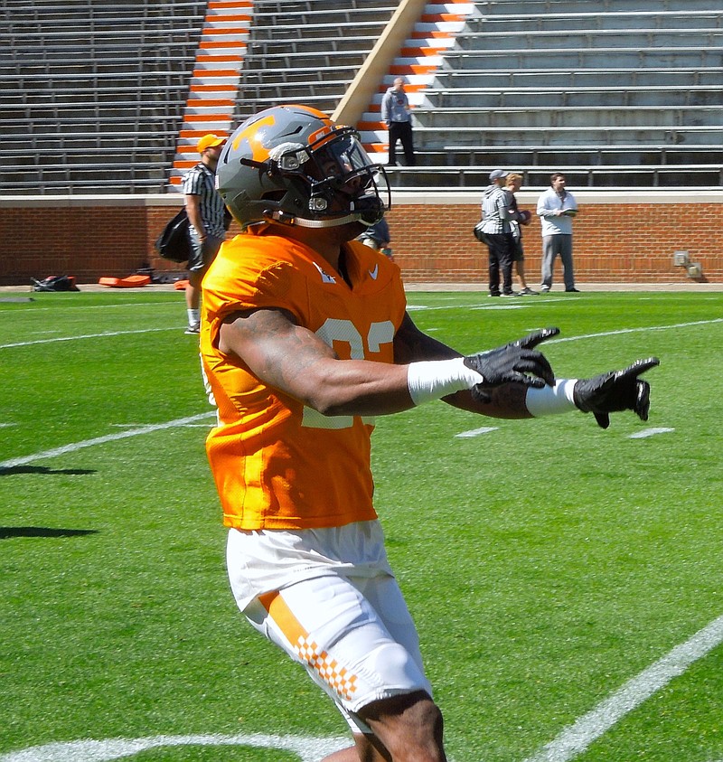 Cameron Sutton a Vols leader but keeps pushing himself | Chattanooga ...