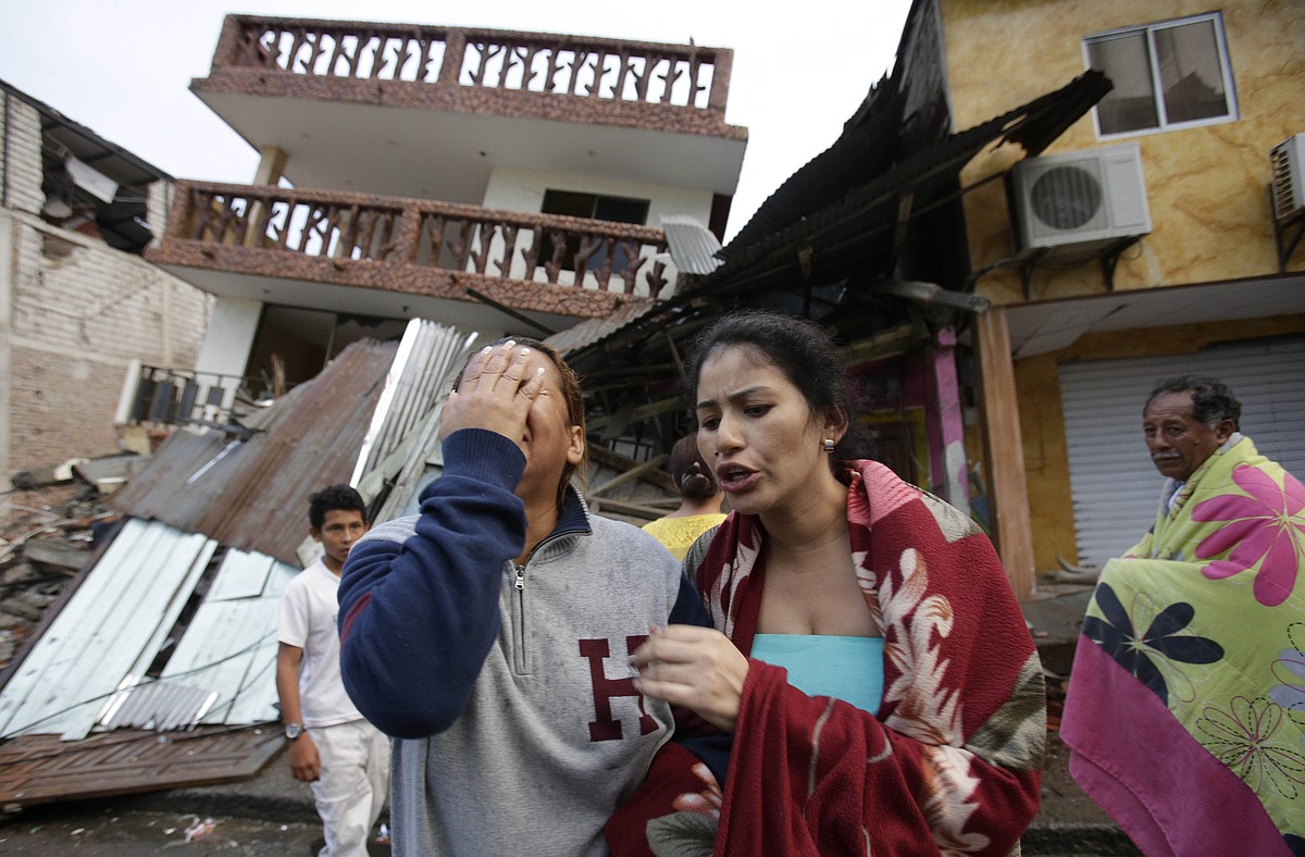 AP PHOTOS: Ecuador's biggest quake in decades kills over 240 ...