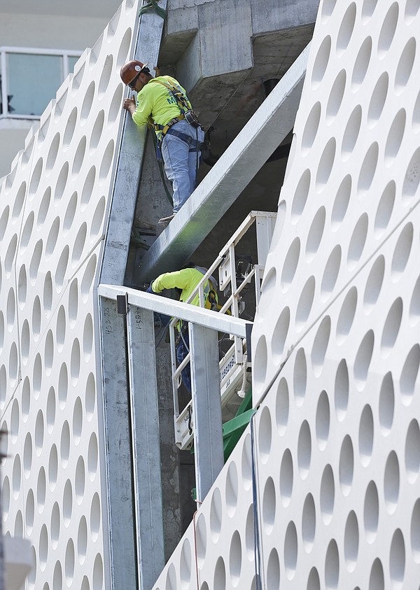 US construction spending up 0.3 pct., led by home building ...