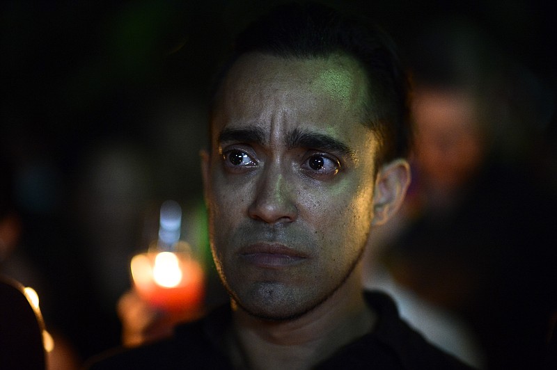 Puerto Rico mourns, prepares to bury those killed at club | Chattanooga ...