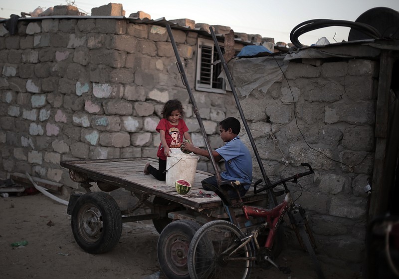 Gaza slum growth illustrates economic plight, bleak future ...
