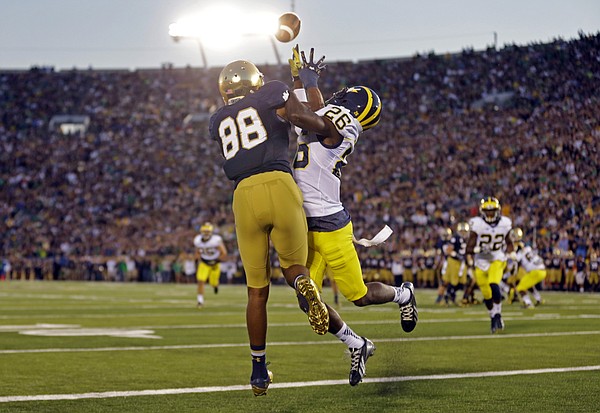 Notre Dame, Michigan resuming football rivalry | Chattanooga Times Free ...