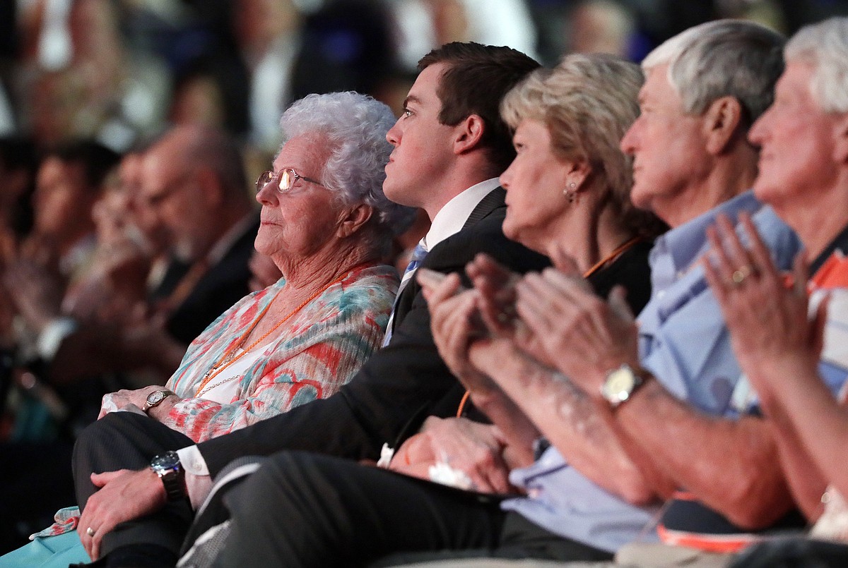 Pat Summitt remembered for achievements on, off court | Chattanooga ...