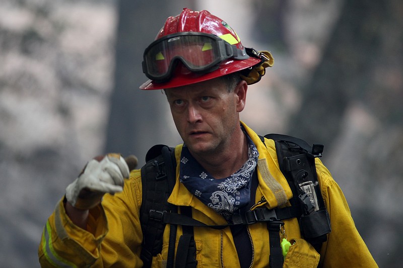 California coastline wildfire is big and getting bigger | Chattanooga ...