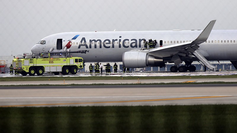 Official: Plane in Chicago had rare, serious engine failure ...