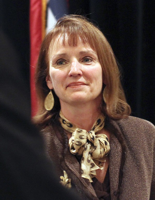 Bid to strip gas tax hike from road funding bill up today | Chattanooga ...