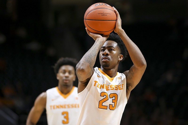 Jordan Bowden makes quick impact after long wait on hometown Vols ...