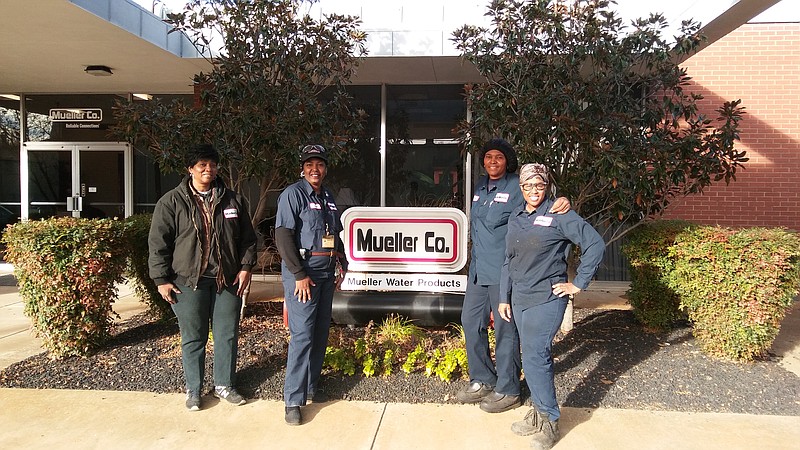 Living and Giving: Mueller employees spread cheer at Chambliss Center ...