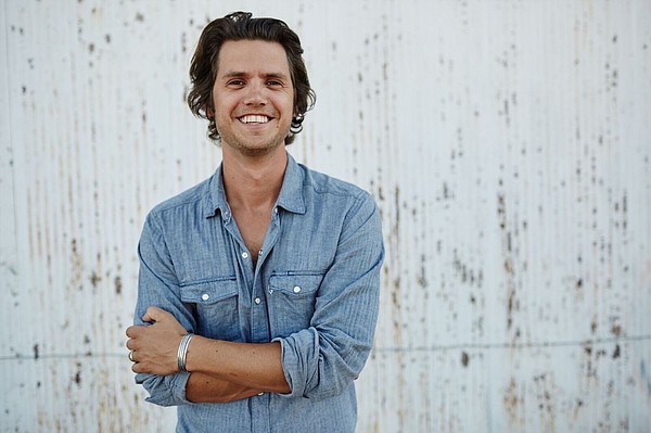 Rising country music star Steve Moakler has roots of steel ...