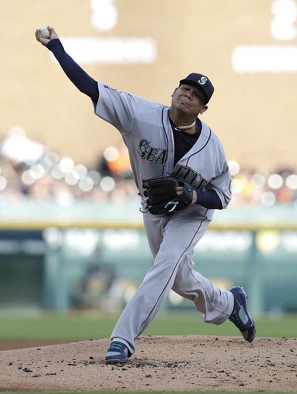Felix Hernandez has 'dead arm,' will be checked by doctors ...